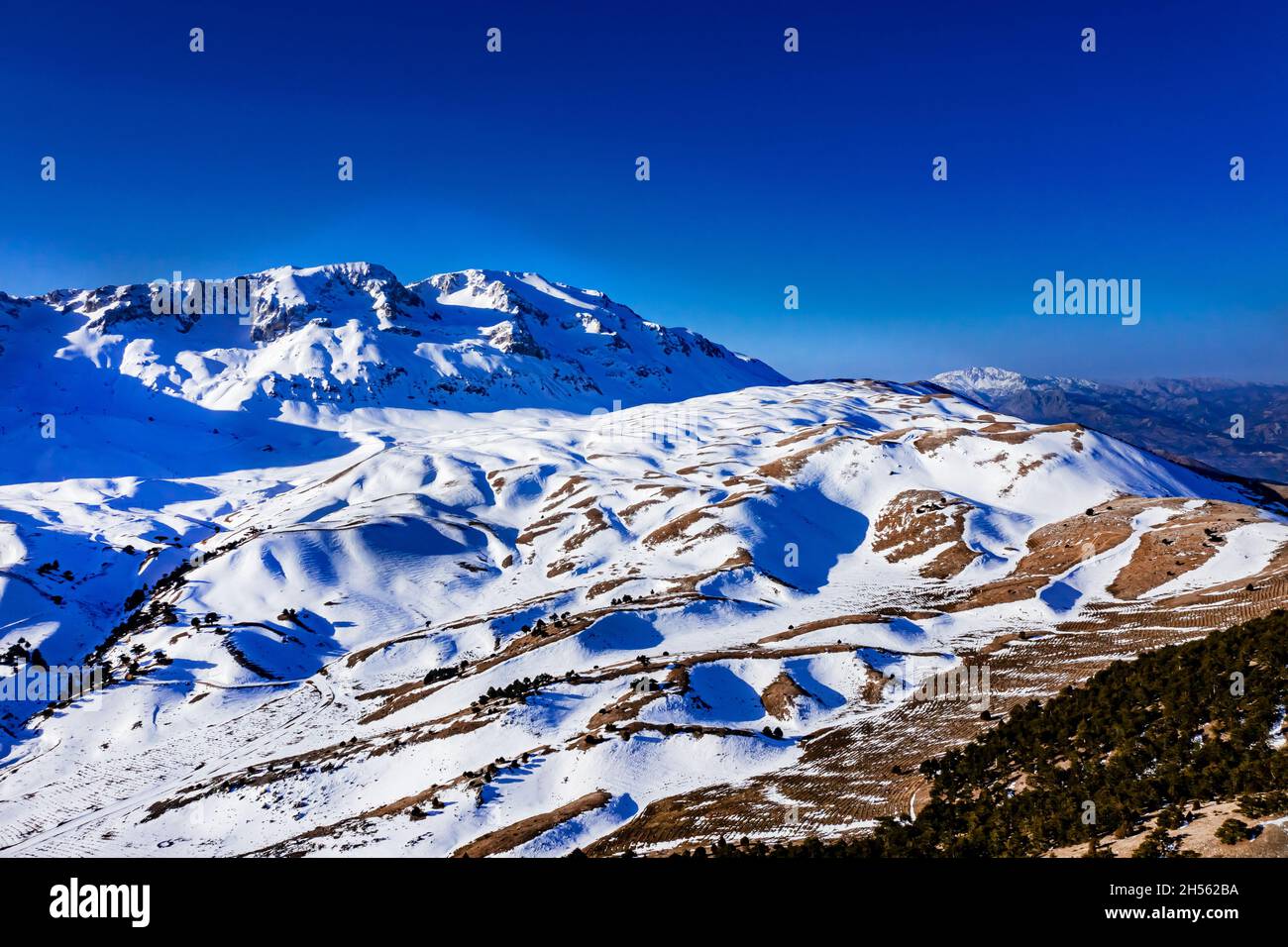 Davraz Dağı in Turkey | Luftbilder von Davraz Dağı Stock Photo - Alamy