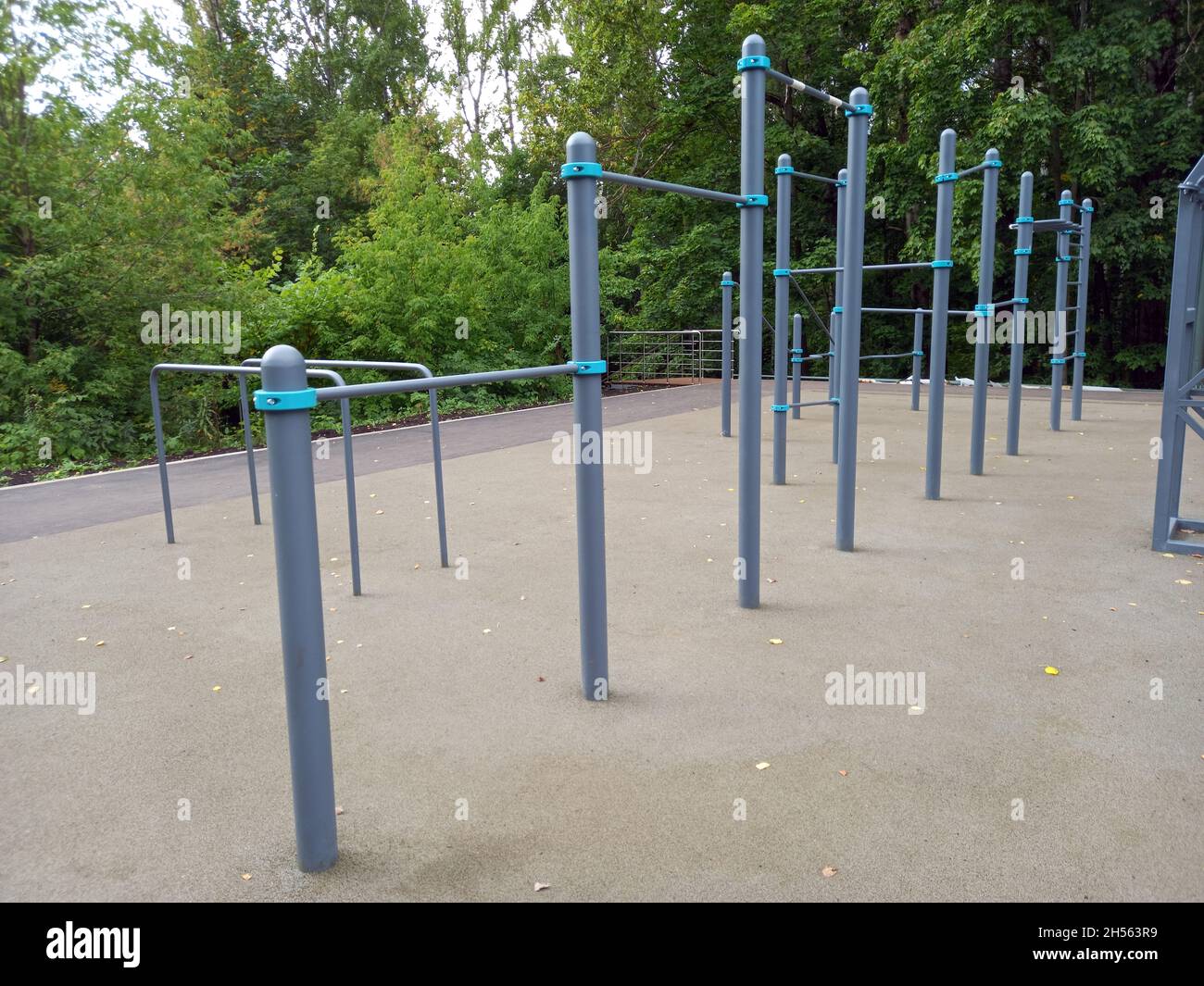 Horizontal bars hi-res stock photography and images - Alamy