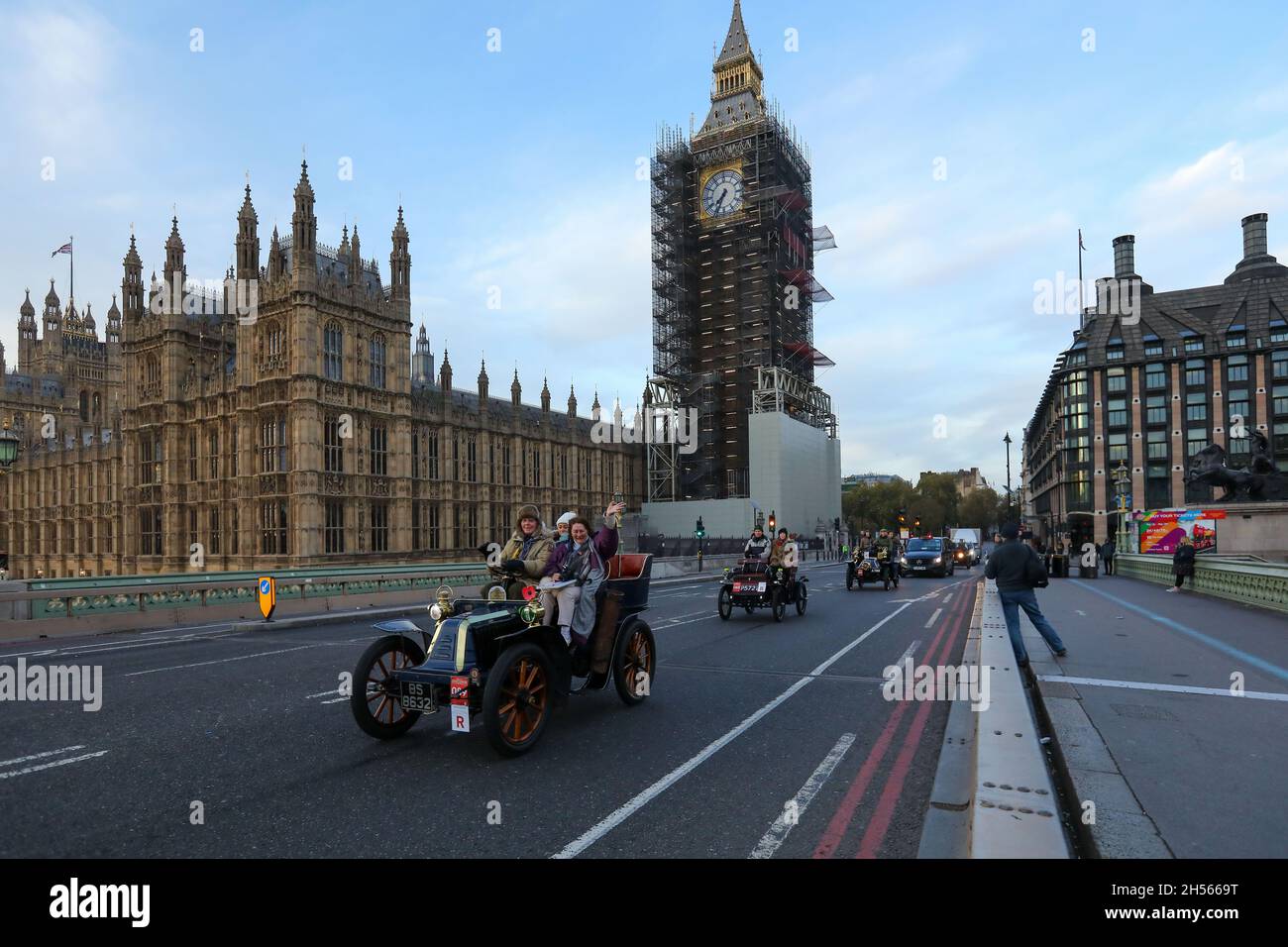 London, UK. 6th Nov, 2021. RM Sothebys London to Brighton Car Rally ...