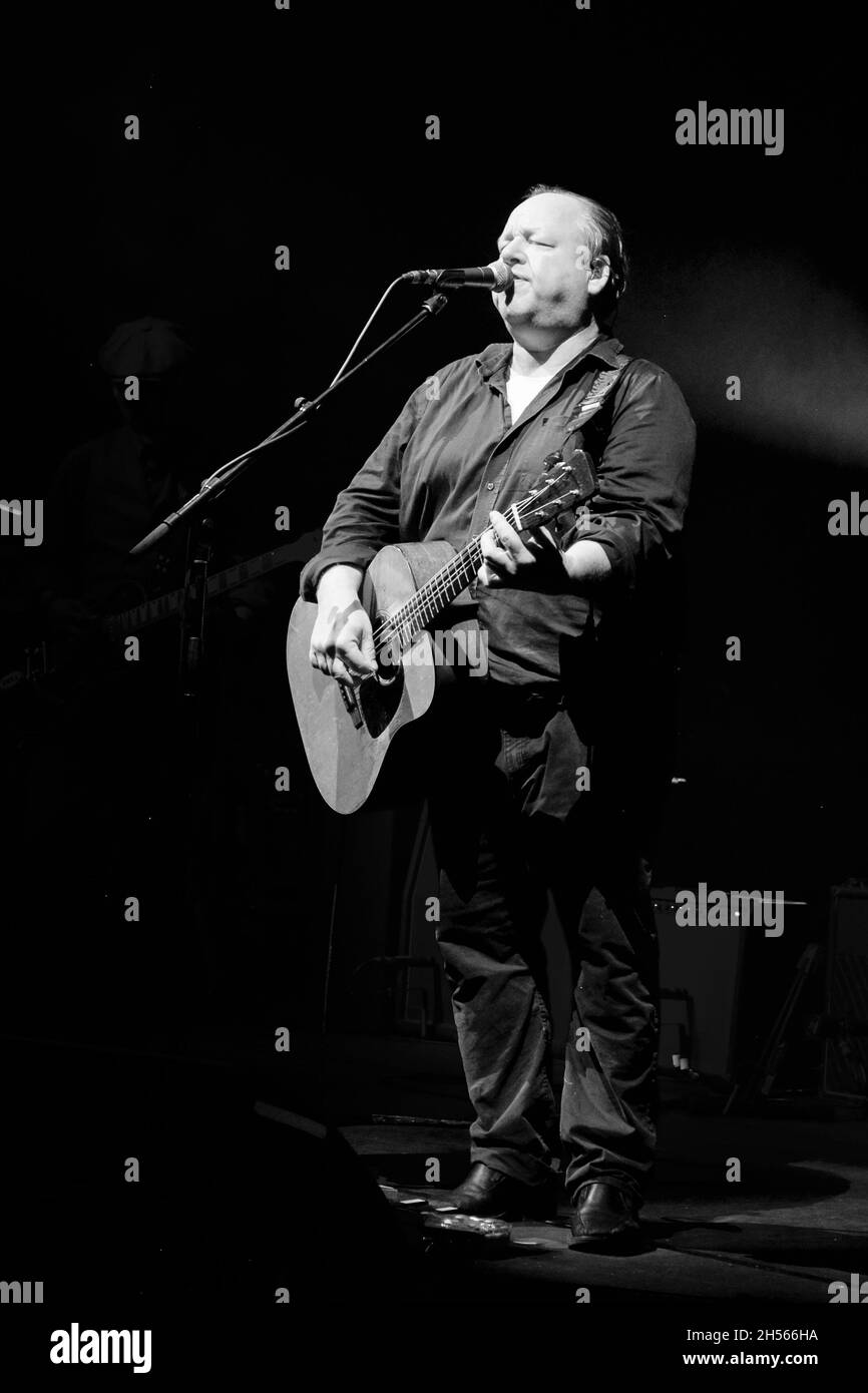 Black francis singer guitarist Black and White Stock Photos & Images ...