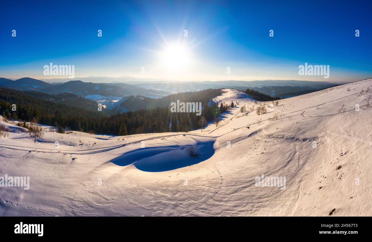 Gentle slopes high hills hi-res stock photography and images - Alamy
