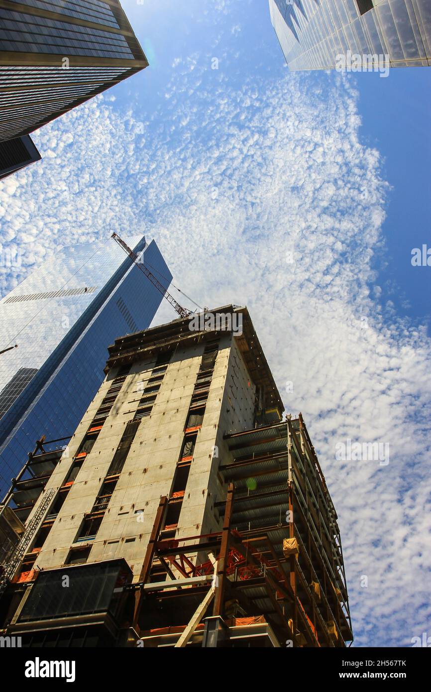 Amazing clouds over high-rise buildings | Beautiful unusual cloud on ...