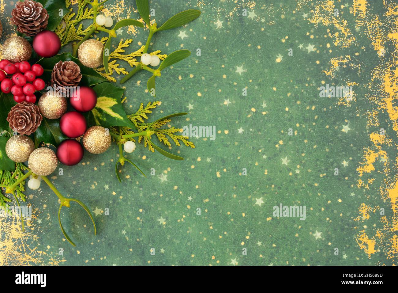 Abstract Christmas background with red and gold bauble tree decorations ...