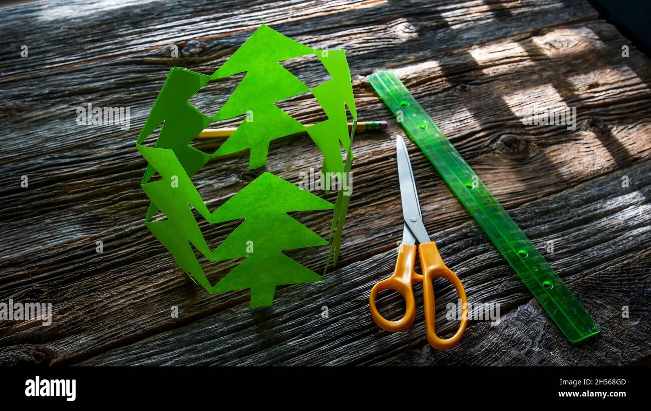 Simple trees hi-res stock photography and images - Alamy