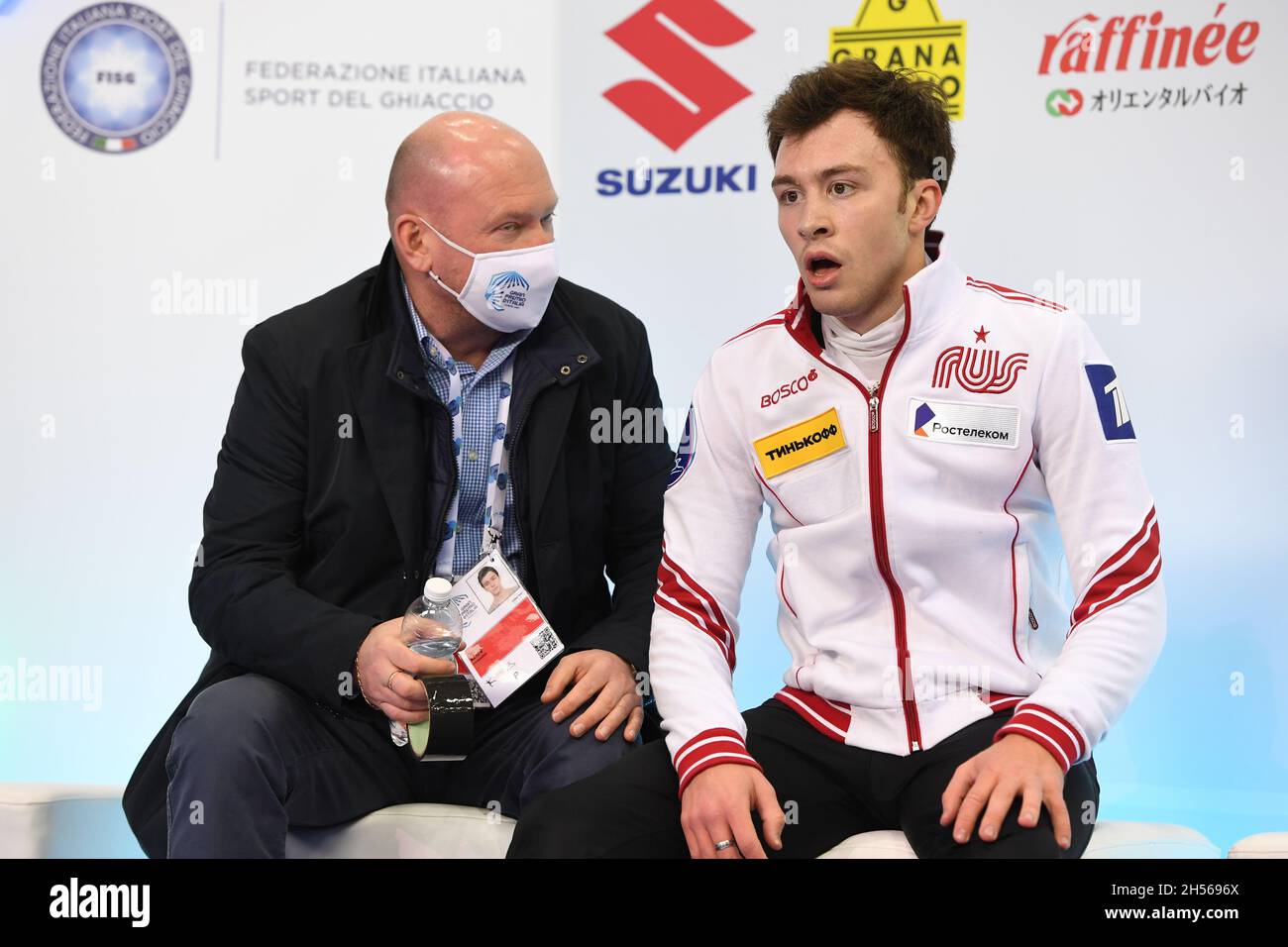 2021 isu grand prix of figure skating hi-res stock photography and ...