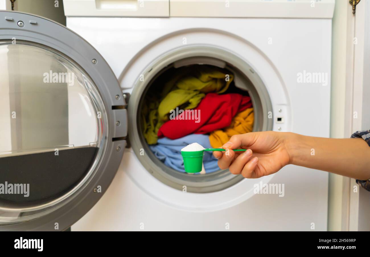Laundry detergent cap hi-res stock photography and images - Alamy