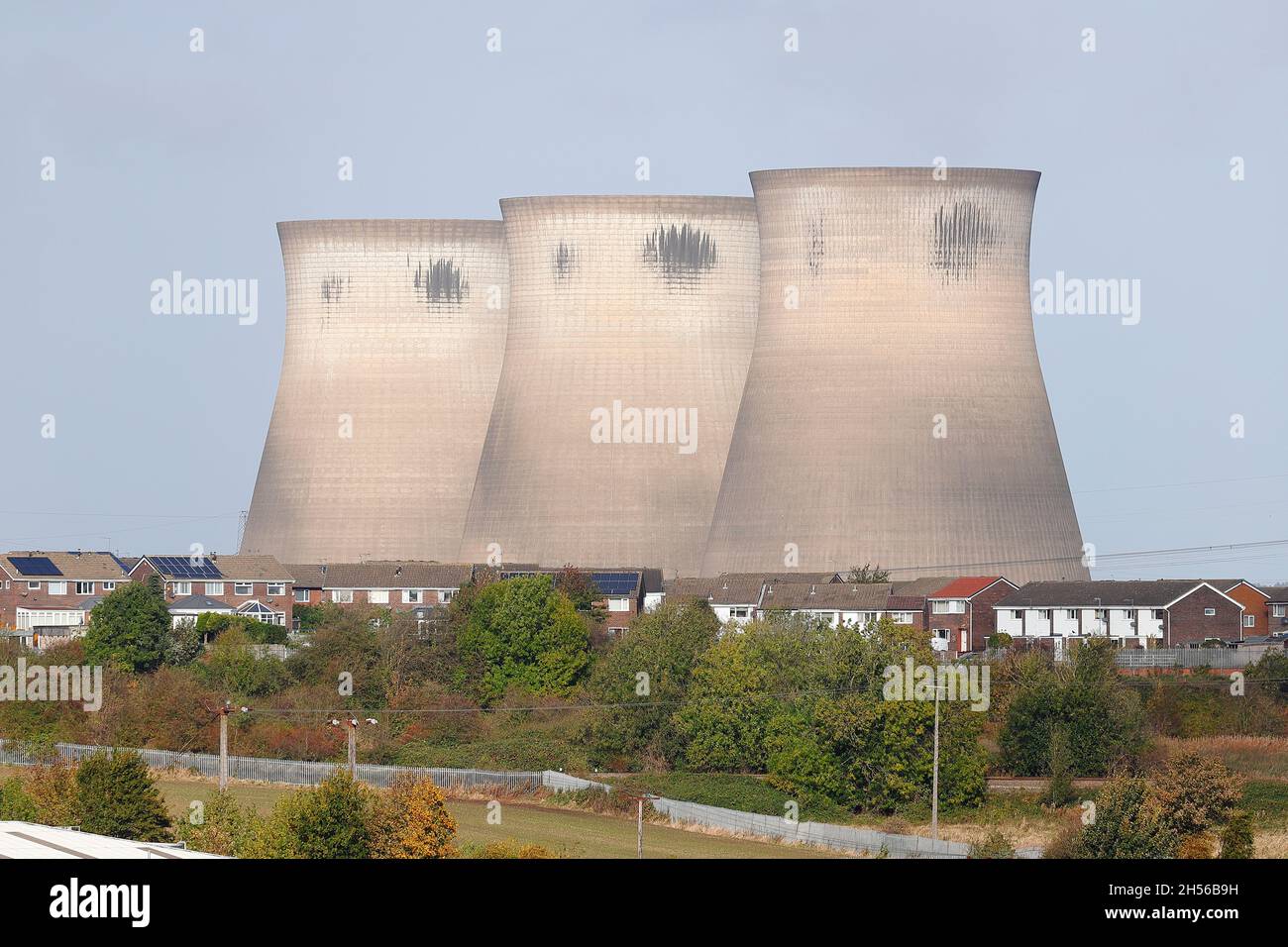 Looking towards the 3 remaining cooling towers of Ferrybridge Power ...