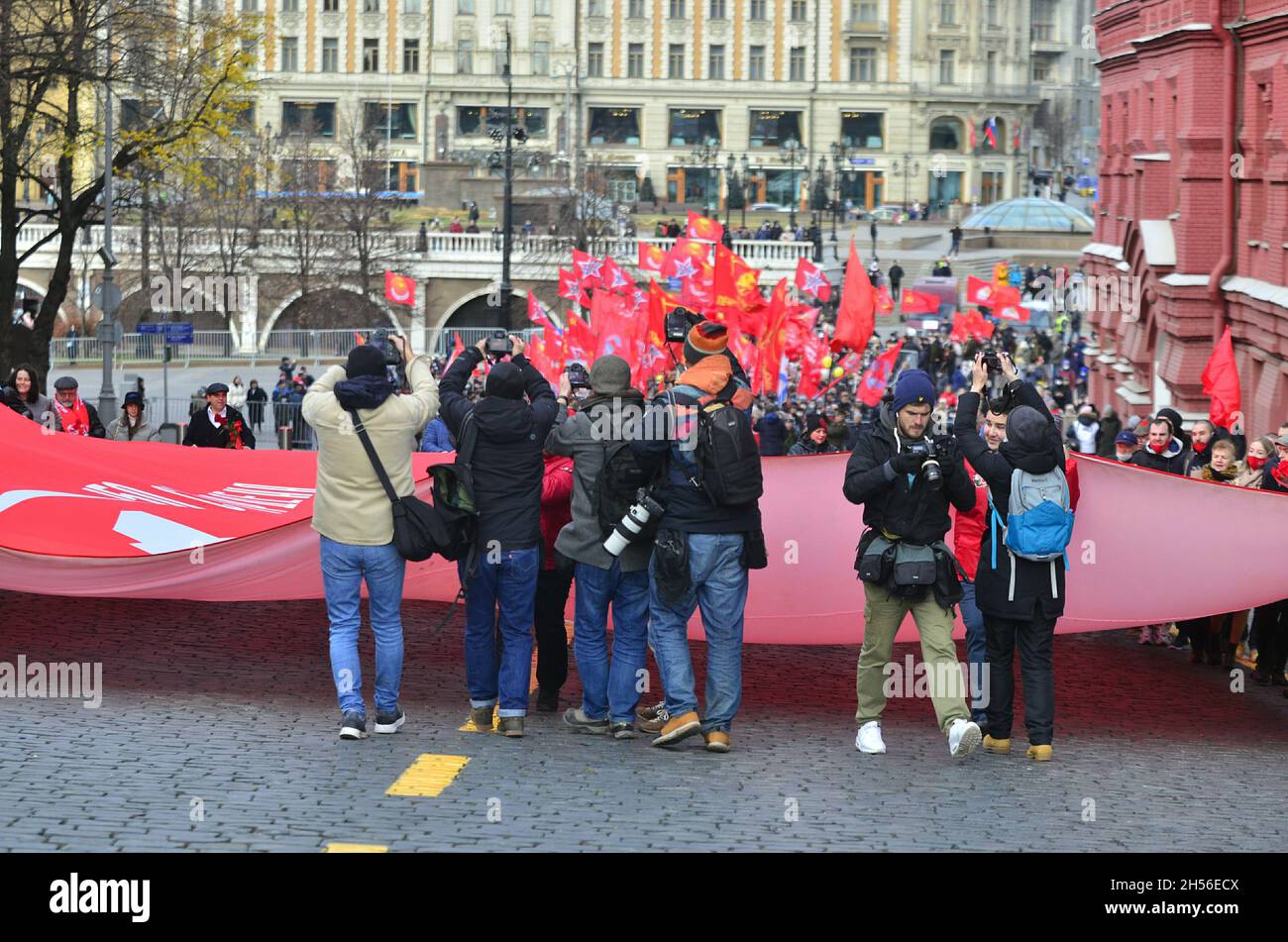 Celebrating the anniversary of the October Revolution in Moscow.Red ...