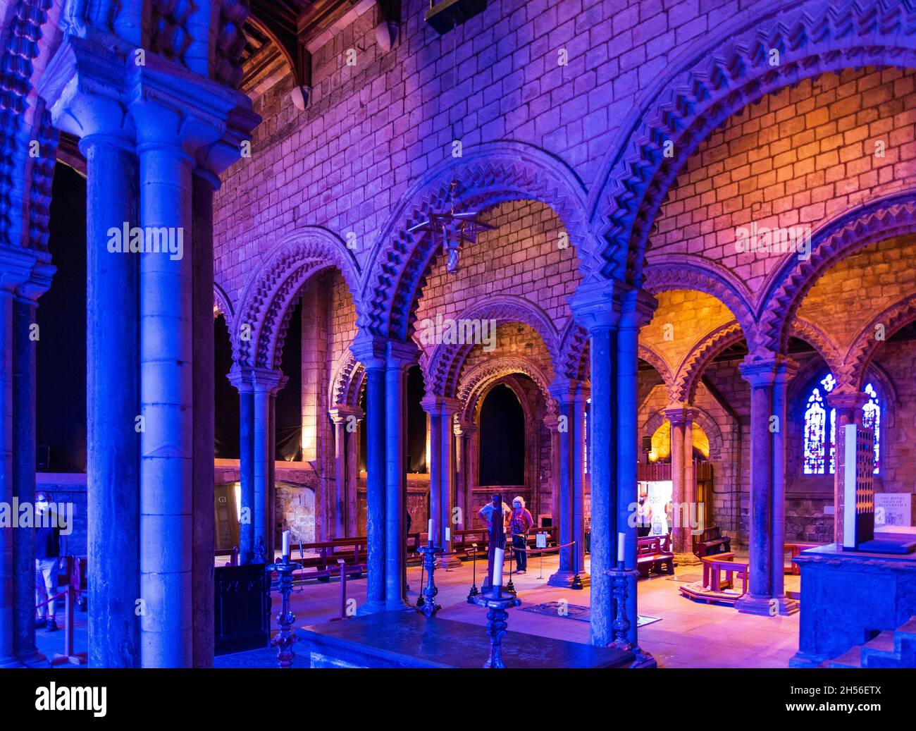 Durham cathedral interior hi-res stock photography and images - Alamy
