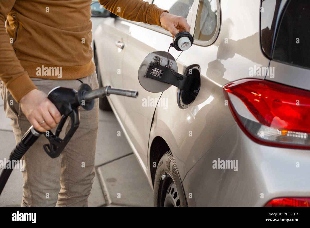 Petrol refueling hi-res stock photography and images - Alamy