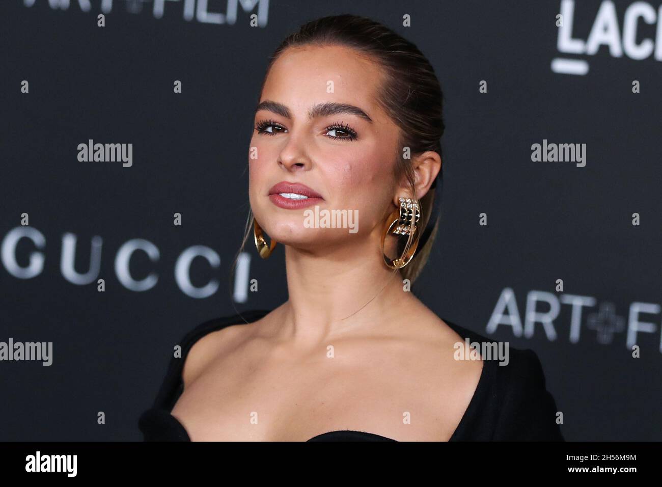 LOS ANGELES, CALIFORNIA, USA - NOVEMBER 06: Addison Rae wearing a Saint ...