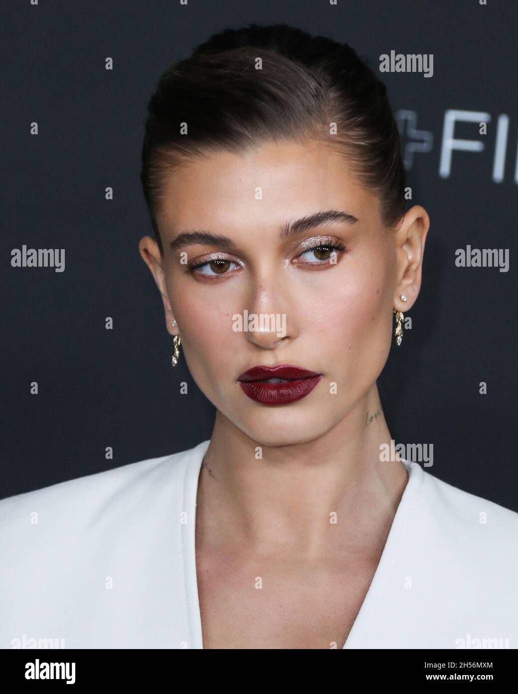 LOS ANGELES, CALIFORNIA, USA - NOVEMBER 06: Model Hailey Rhode Baldwin ...