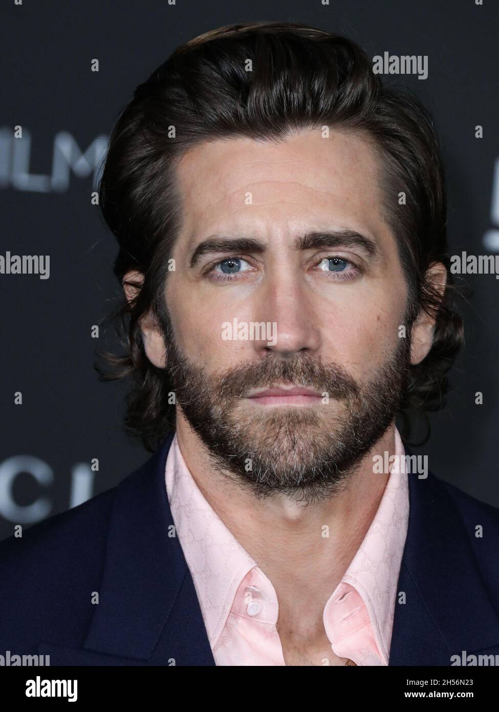 LOS ANGELES, CALIFORNIA, USA - NOVEMBER 06: Actor Jake Gyllenhaal ...
