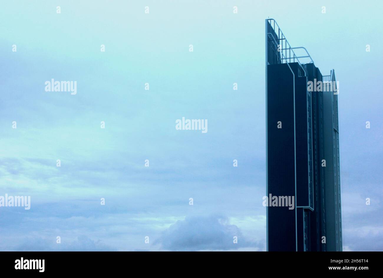 Modern hotel building side view Stock Photo - Alamy