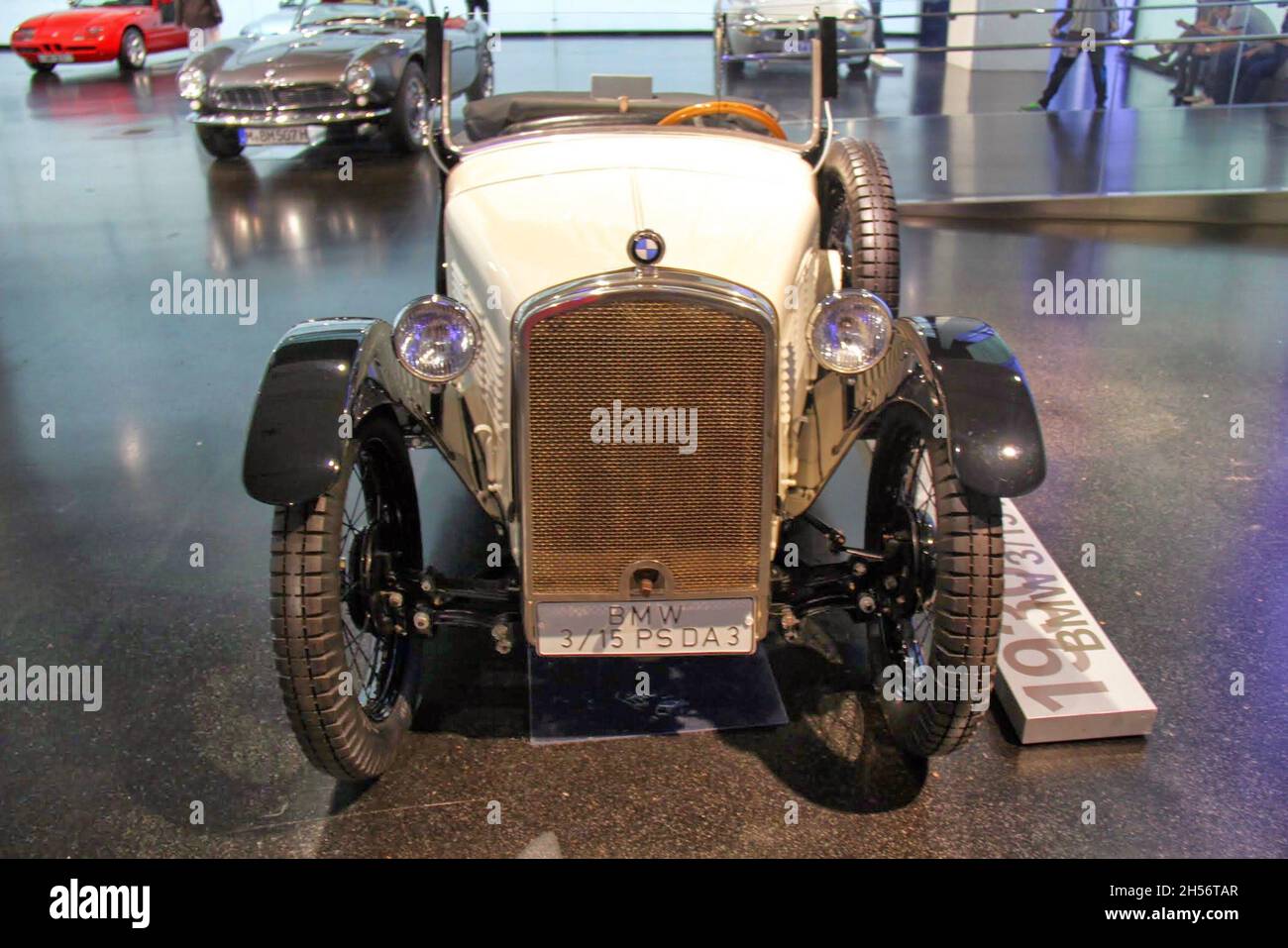 BMW 3/15 PS : Front close-up, white, year 1930, roadster , produced by ...