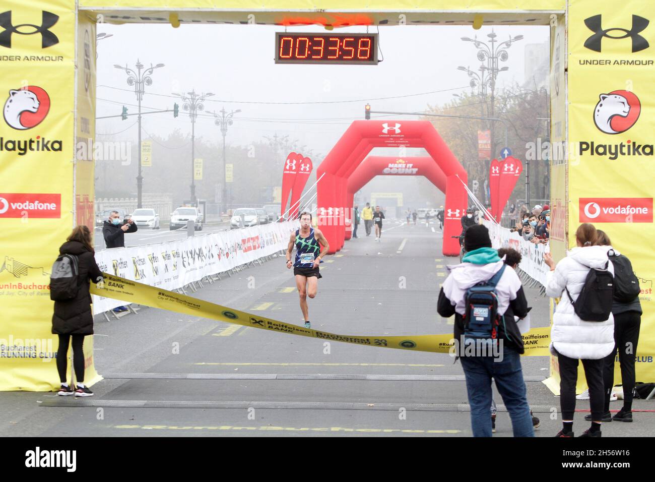 10000 meter race hi-res stock photography and images - Alamy