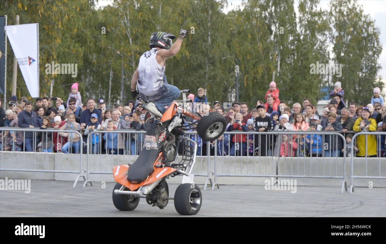 Quad tricks hi-res stock photography and images - Alamy