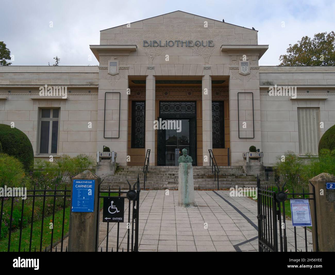 Bibliotheque carnegie de reims hi-res stock photography and images - Alamy