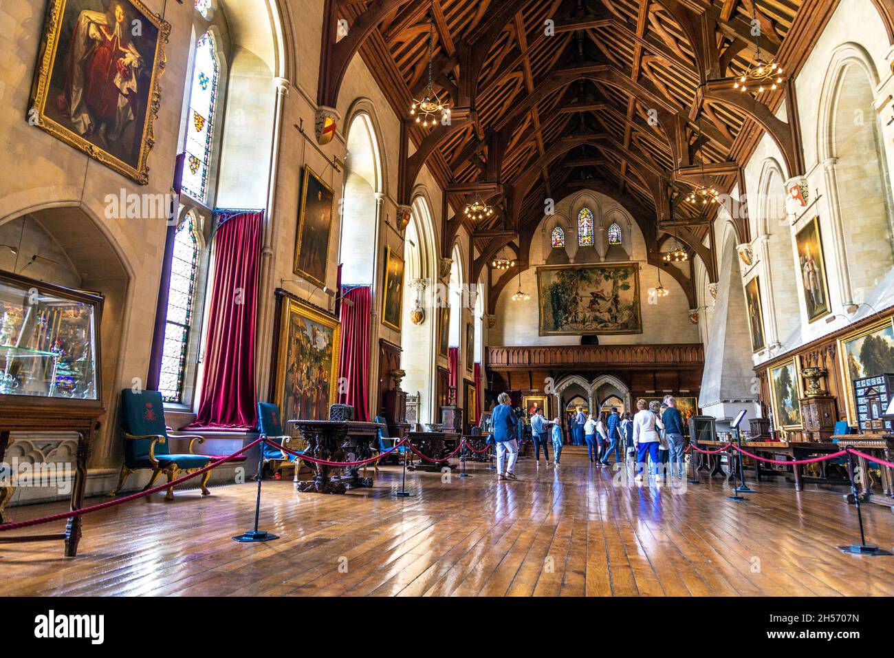Interior of Arundel Castle, The Barons' Hall, West Sussex, UK Stock ...