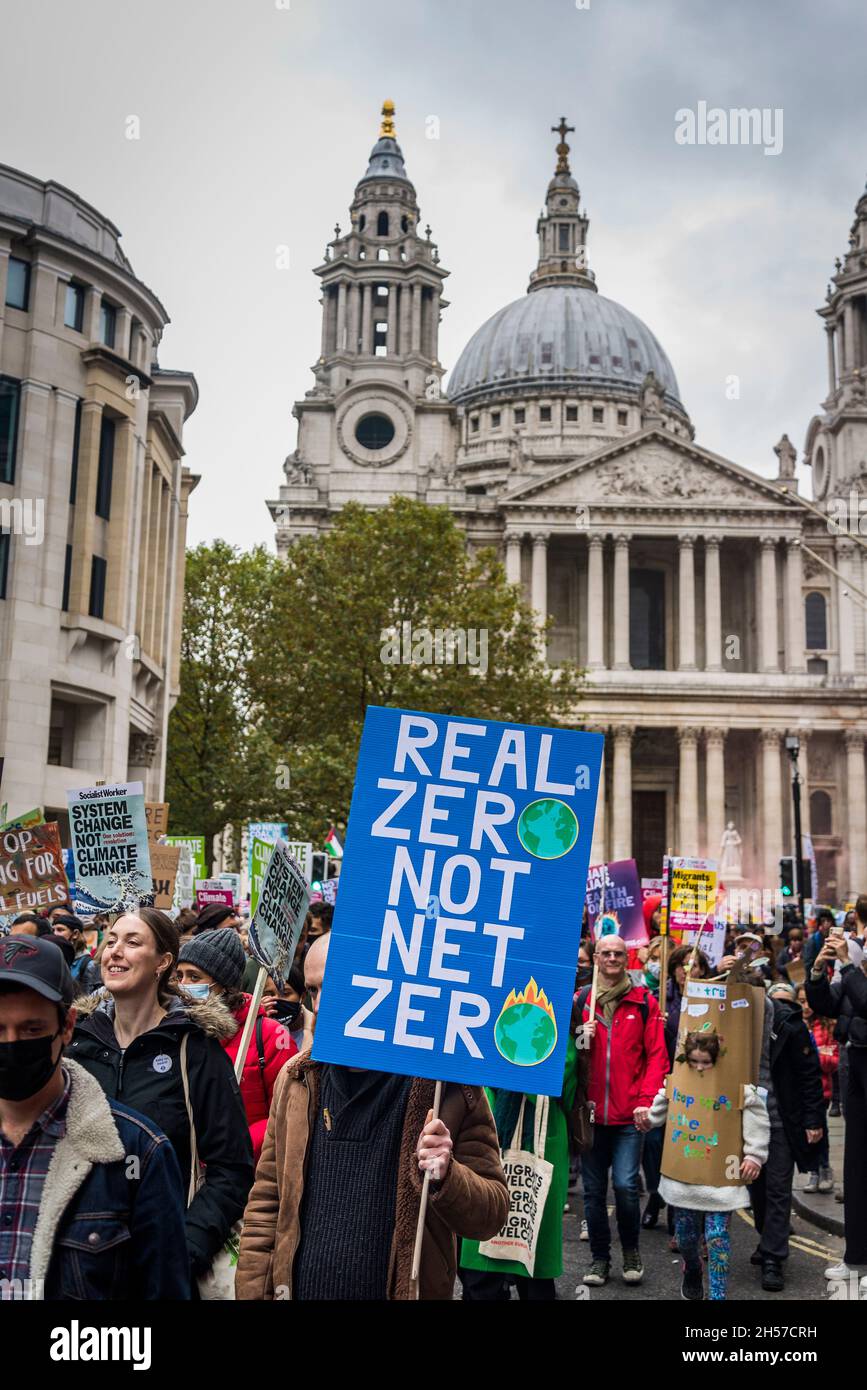 Real zero no net zero placard hi-res stock photography and images - Alamy