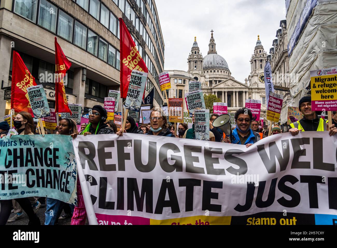 Refugees welcome uk hi-res stock photography and images - Alamy