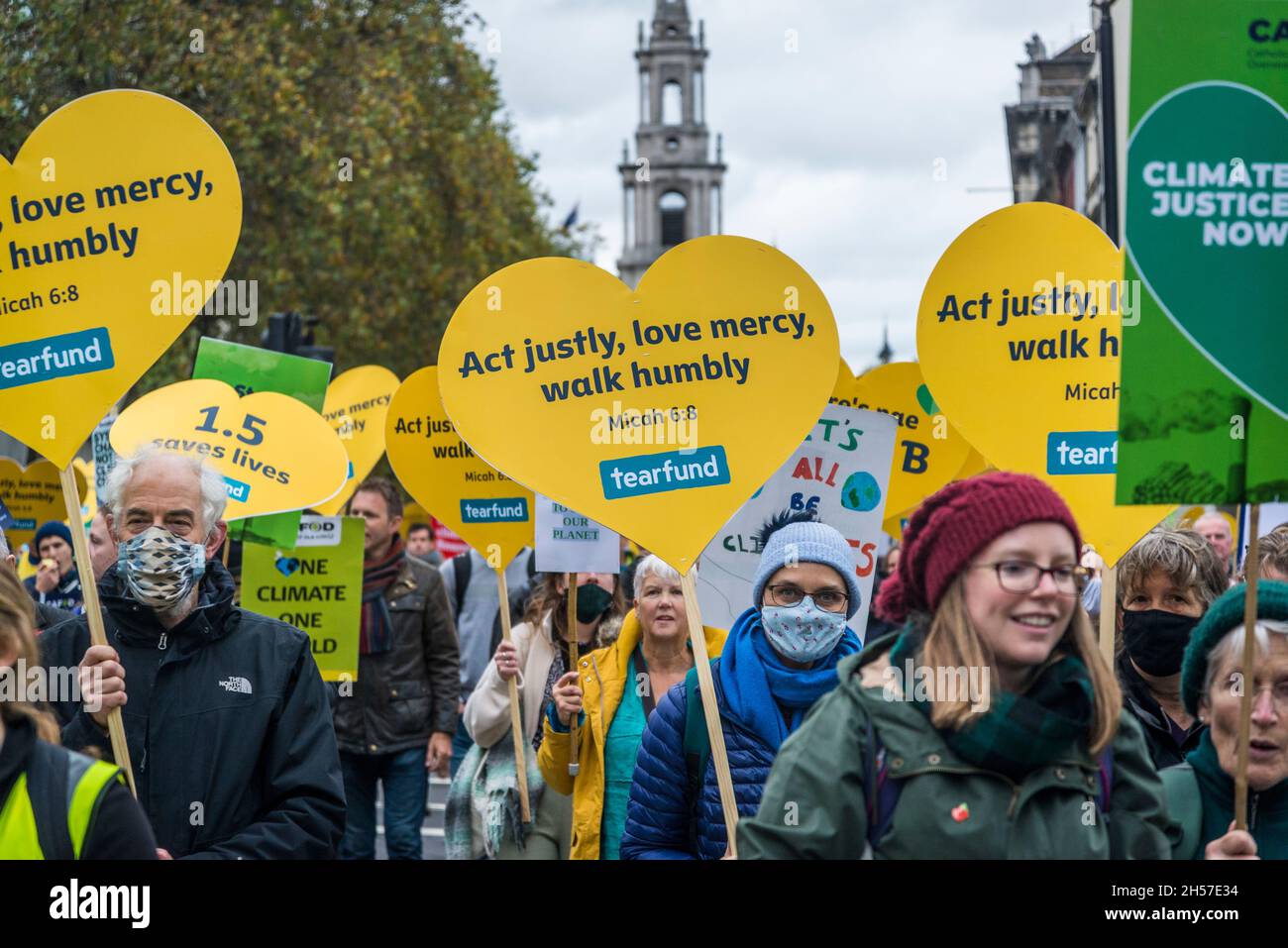 Helping people in poverty world wide hi-res stock photography and ...