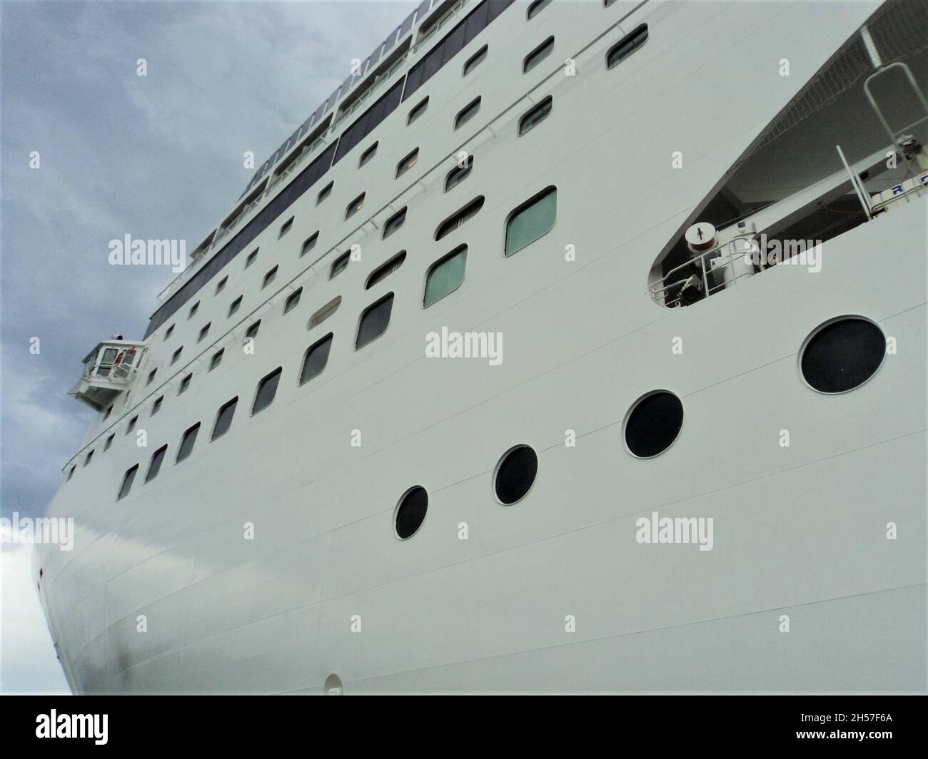 Crew cabins cruise hi-res stock photography and images - Alamy