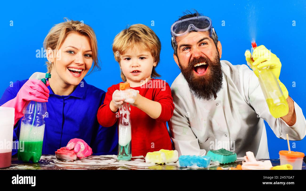 Cleaning together family hi-res stock photography and images - Alamy