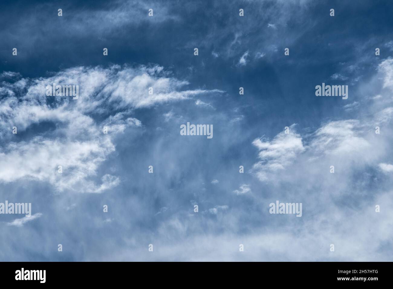 High clouds hi-res stock photography and images - Alamy