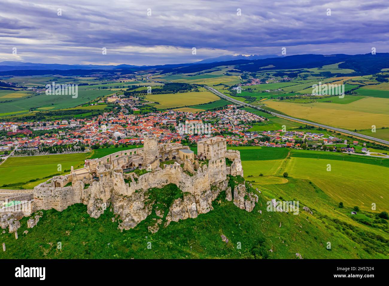 Spis Castle from above | Luftbilder vom Spis Castle in der Slowakei ...