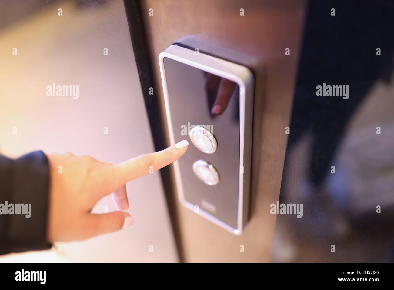 Electronic display with knobs Stock Photo - Alamy