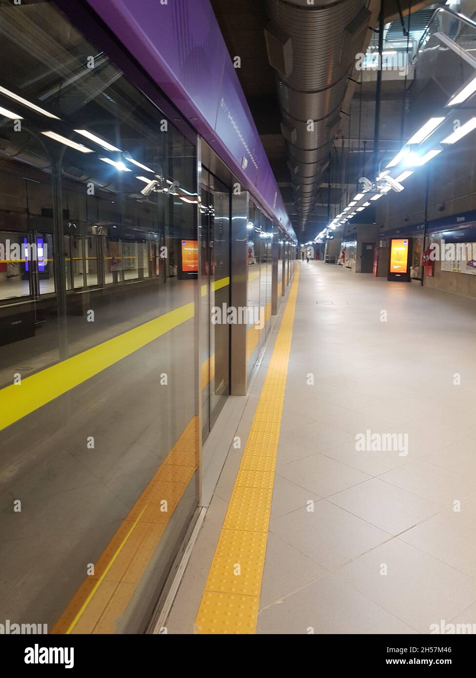 Moema subway station, Lilac line Stock Photo - Alamy