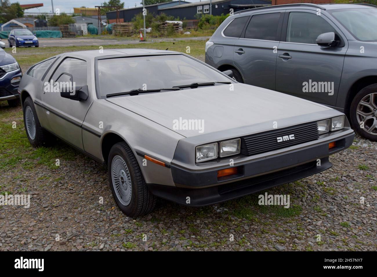 Front 3/4 view of a Delorean classic car, made famous by the film Back ...