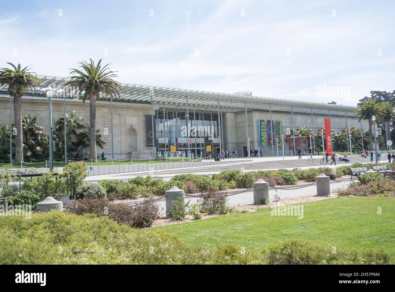 Entrance to California Academy of Sciences Stock Photo - Alamy
