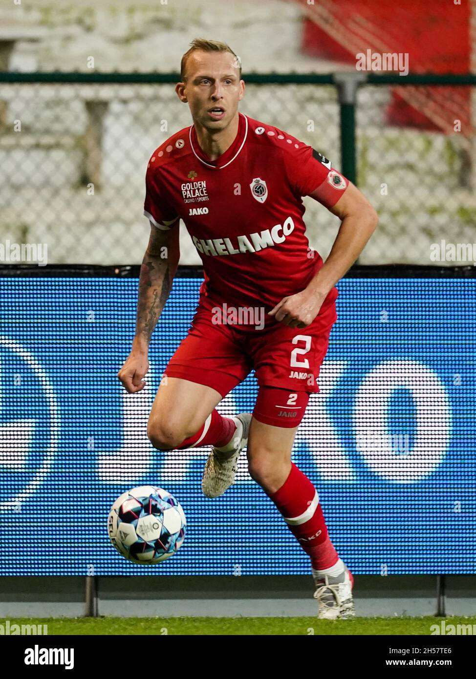 ANTWERPEN, BELGIUM - NOVEMBER 7: Ritchie de Laet of Royal Antwerp FC ...
