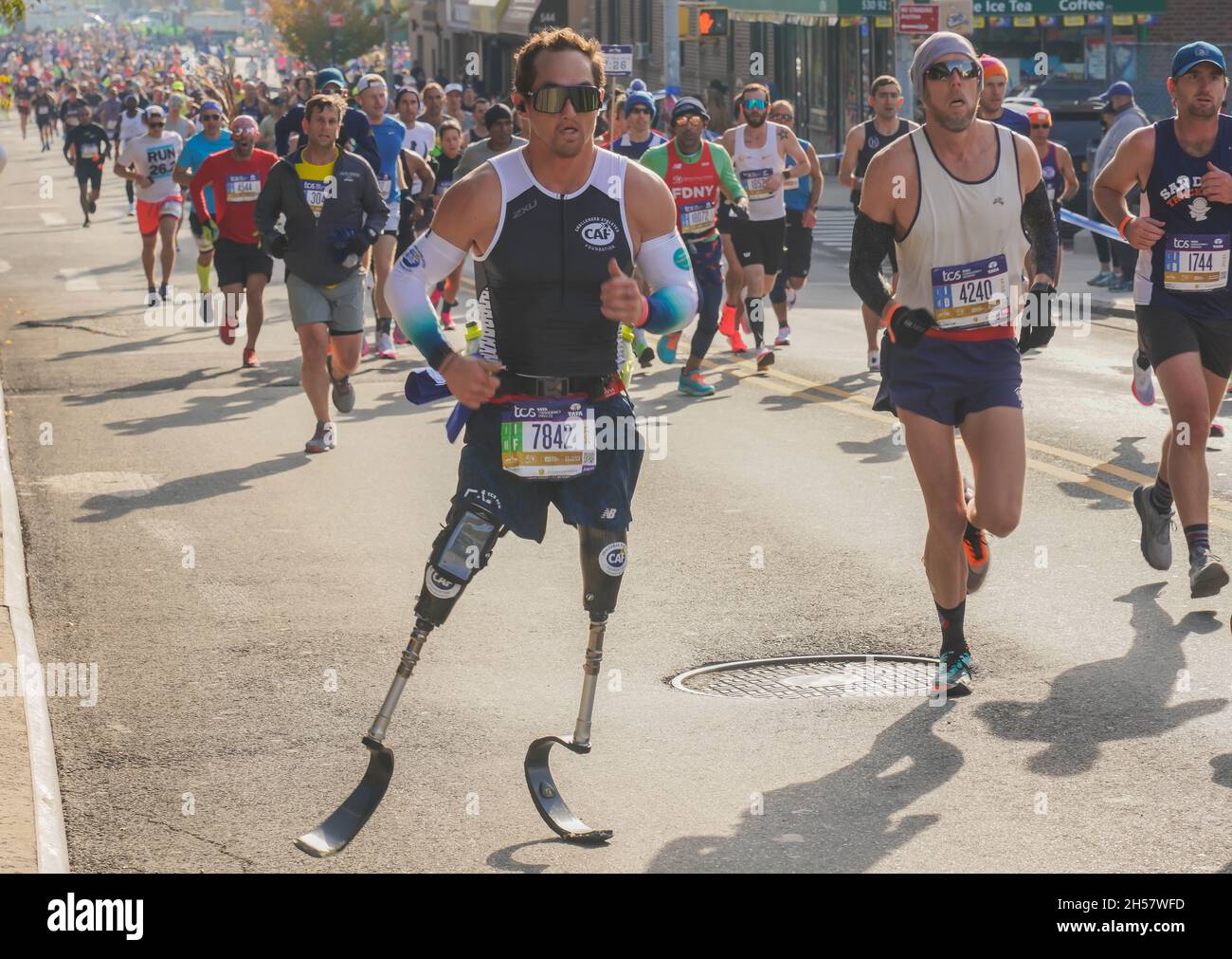 Military activities in new york city hi-res stock photography and ...