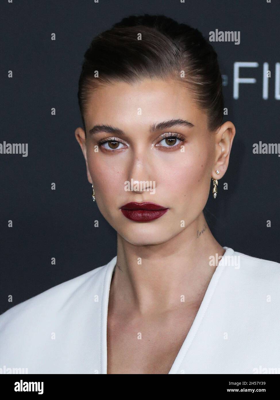 LOS ANGELES, CALIFORNIA, USA - NOVEMBER 06: Model Hailey Rhode Baldwin ...