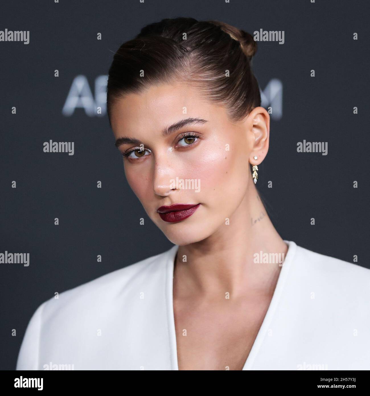 LOS ANGELES, CALIFORNIA, USA - NOVEMBER 06: Model Hailey Rhode Baldwin ...
