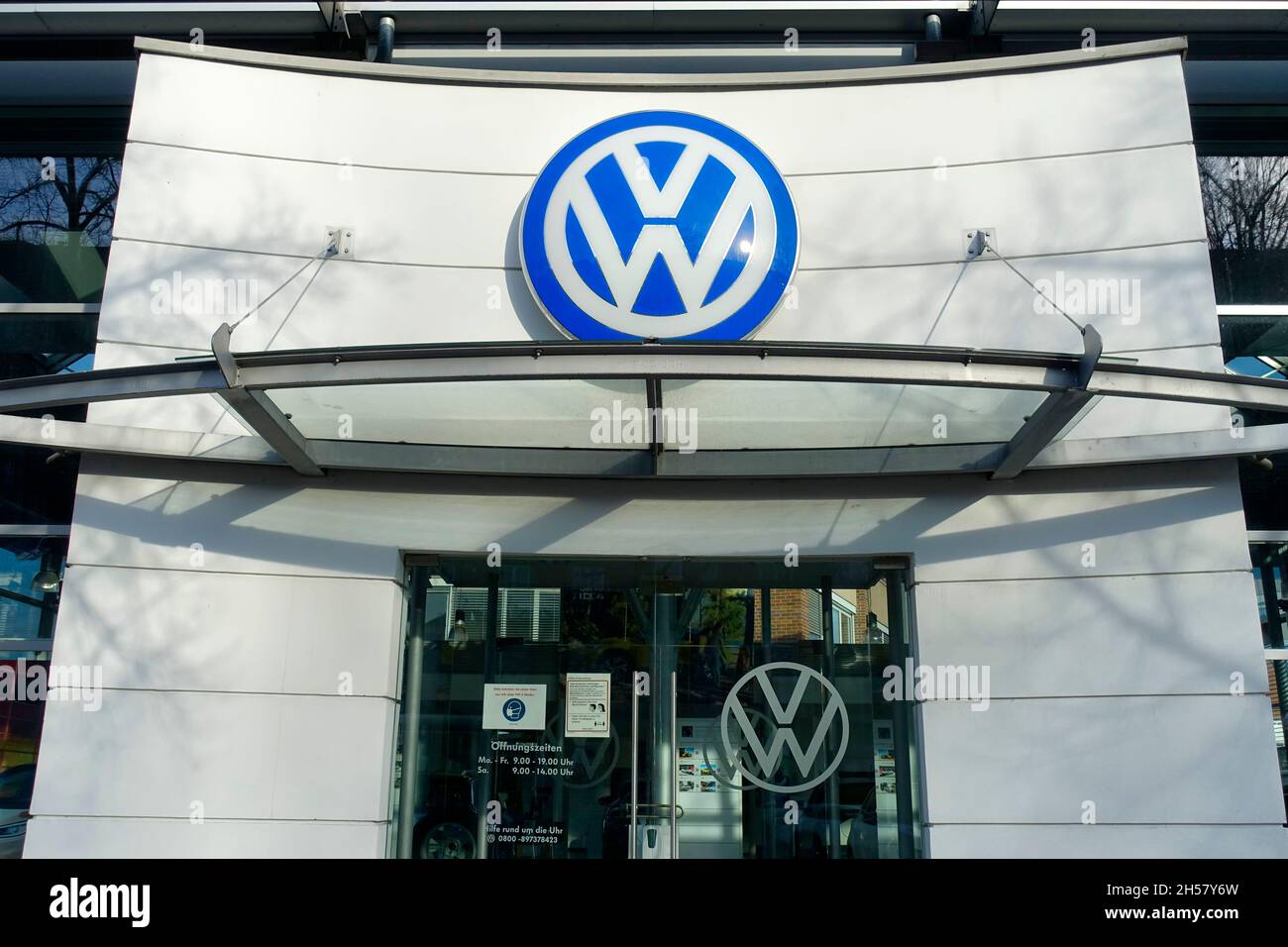 Branch of Volkswagen VW in Berlin Stock Photo - Alamy