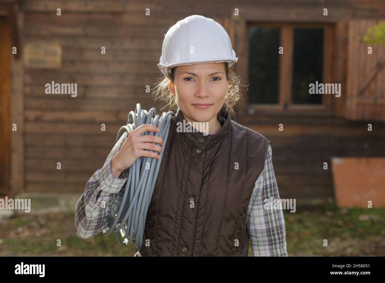 Pole carrying cables hi-res stock photography and images - Alamy