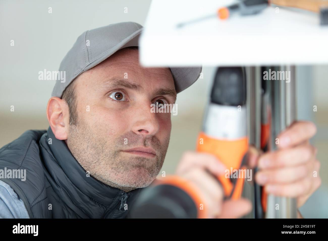 Installing billboard hi-res stock photography and images - Alamy