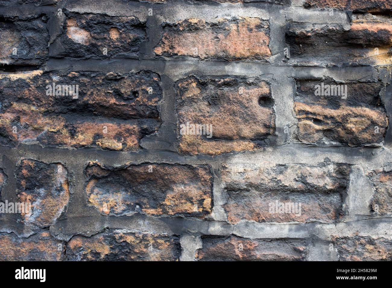 Defined brick wall hi-res stock photography and images - Alamy