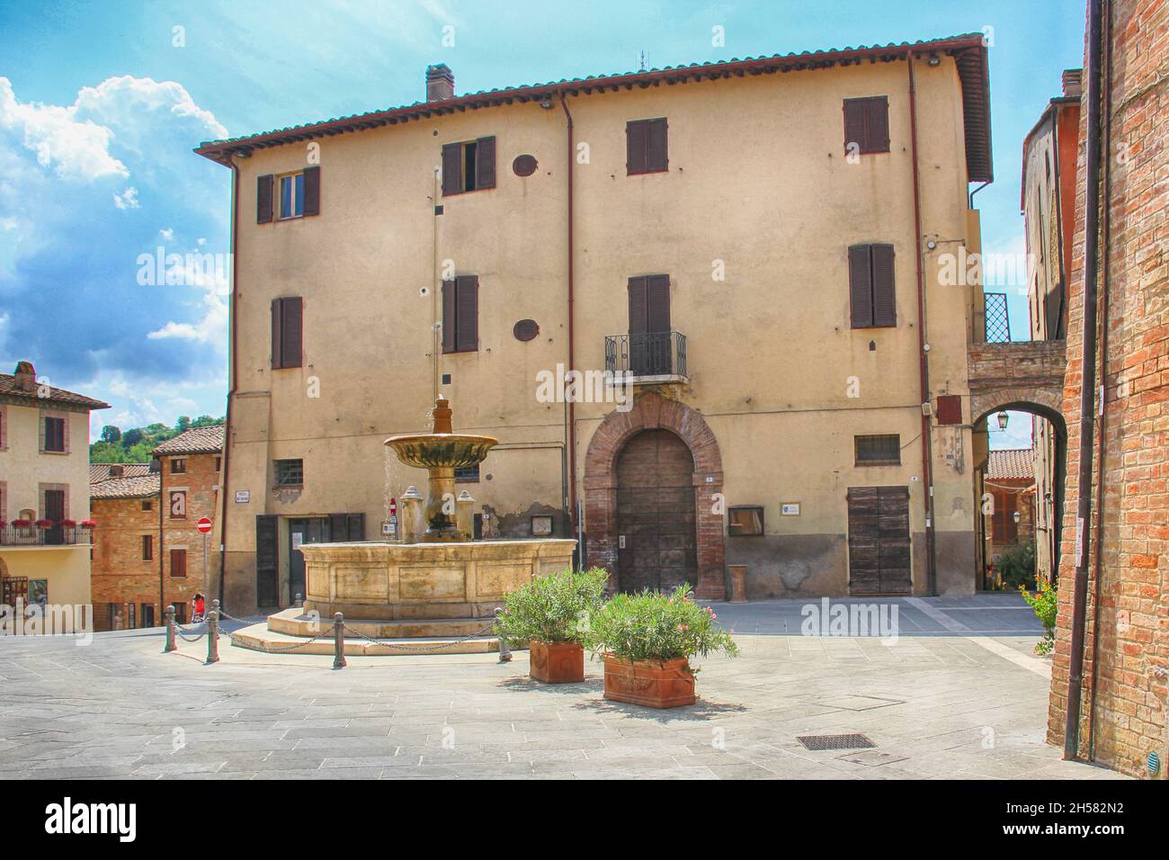 Deruta hi-res stock photography and images - Alamy