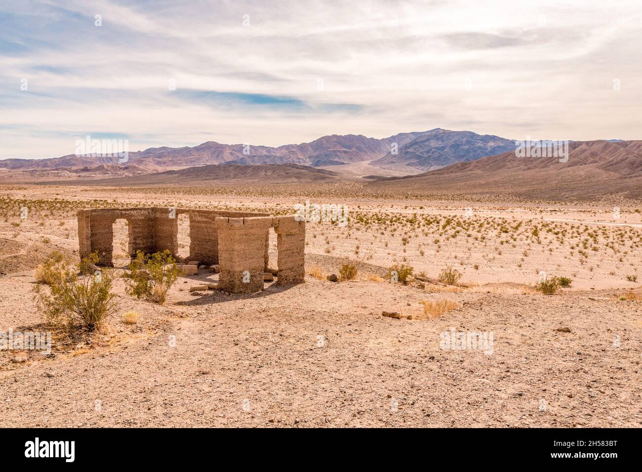 Old ruined building from the old gold rush time, Death Valley, USA ...