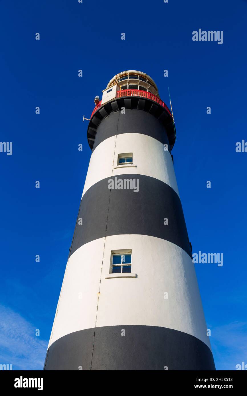 Old head of kinsale tower hi-res stock photography and images - Alamy