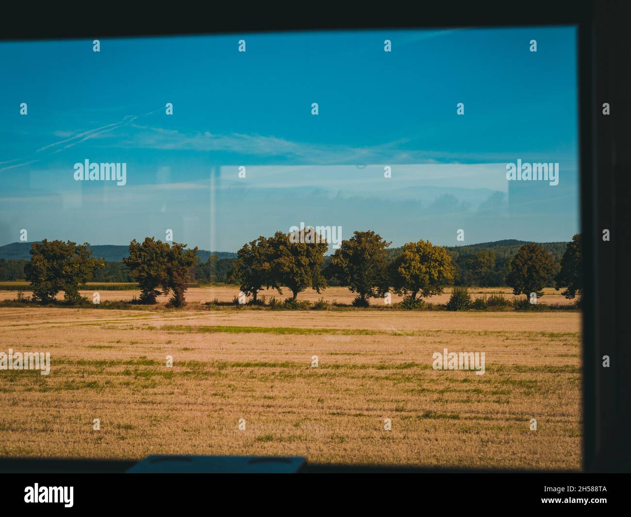 Beautiful countryside view from train hi-res stock photography and ...