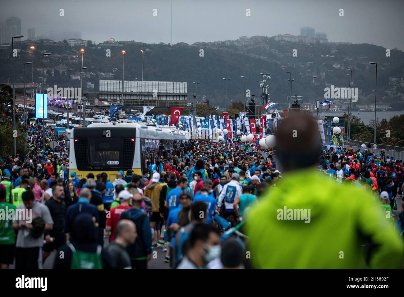 Istanbul, Turkey. 07th Nov, 2021. A large crowd of athletes seen ...