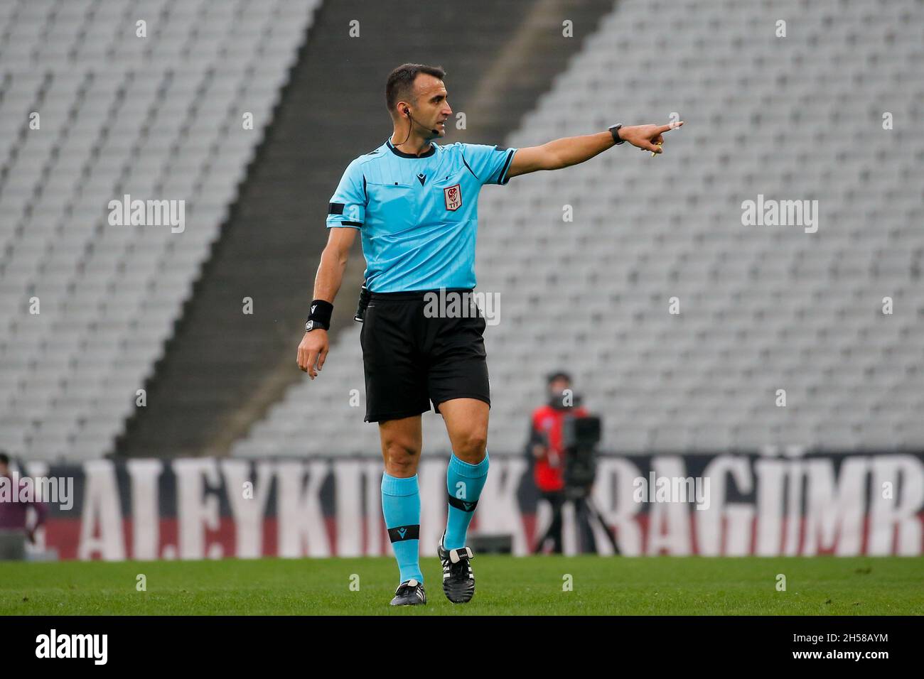 ISTANBOEL, TURKEY - NOVEMBER 7: referee Orhan Erdemir during the ...