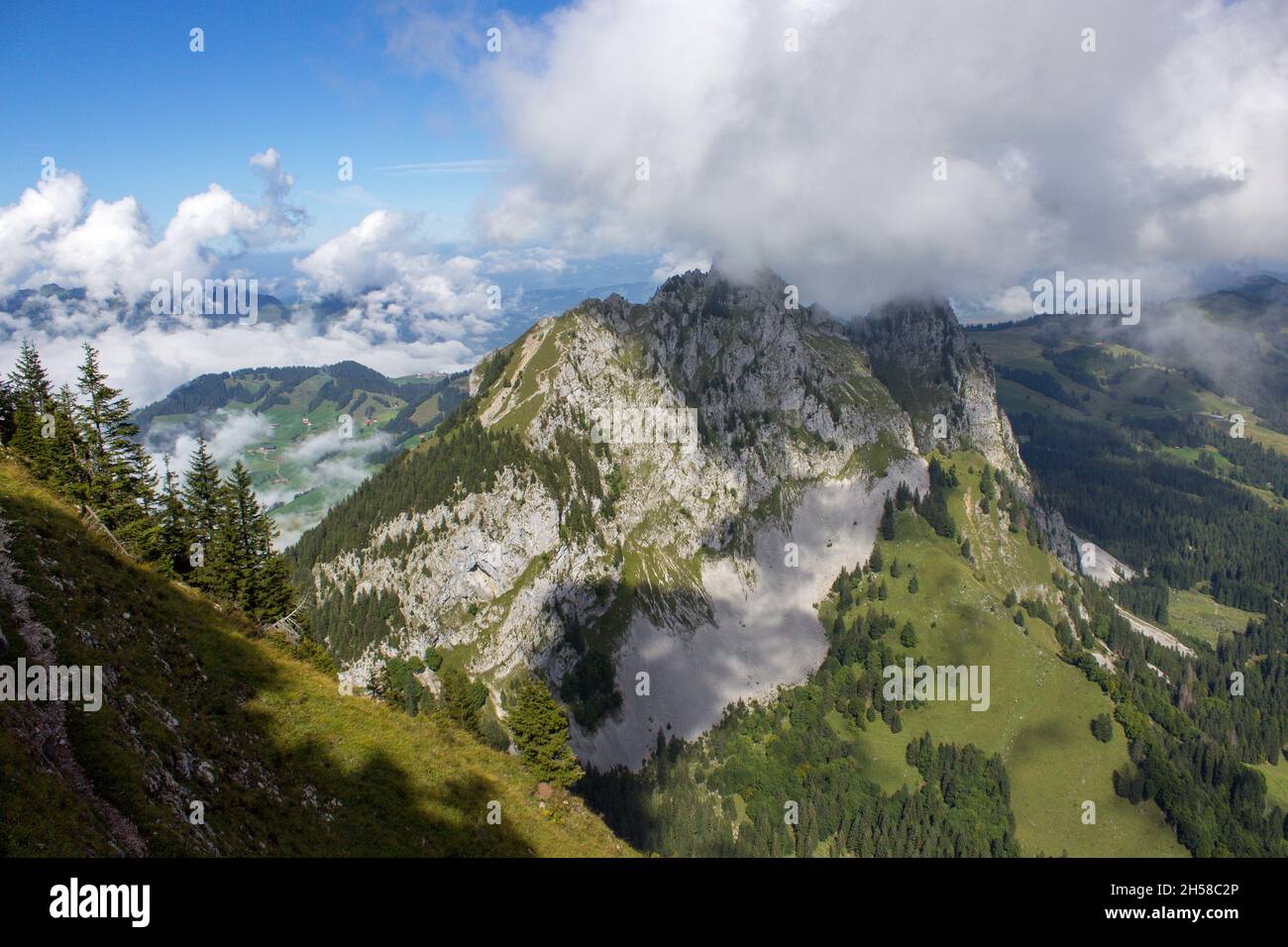 Mythenregion hi-res stock photography and images - Alamy