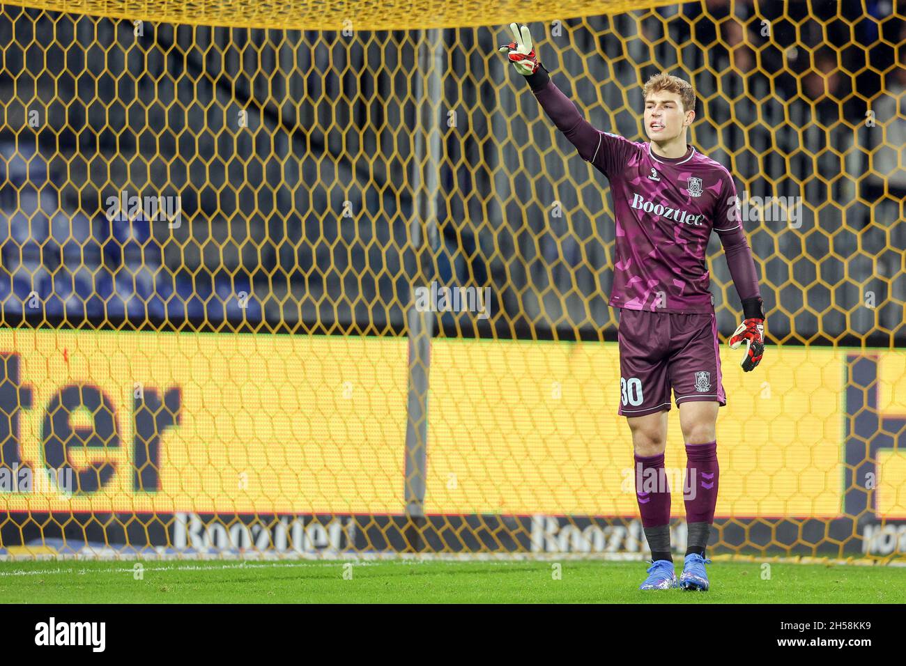 Broendby, Denmark. 07th Nov, 2021. Goalkeeper Mads Hermansen (30) of ...